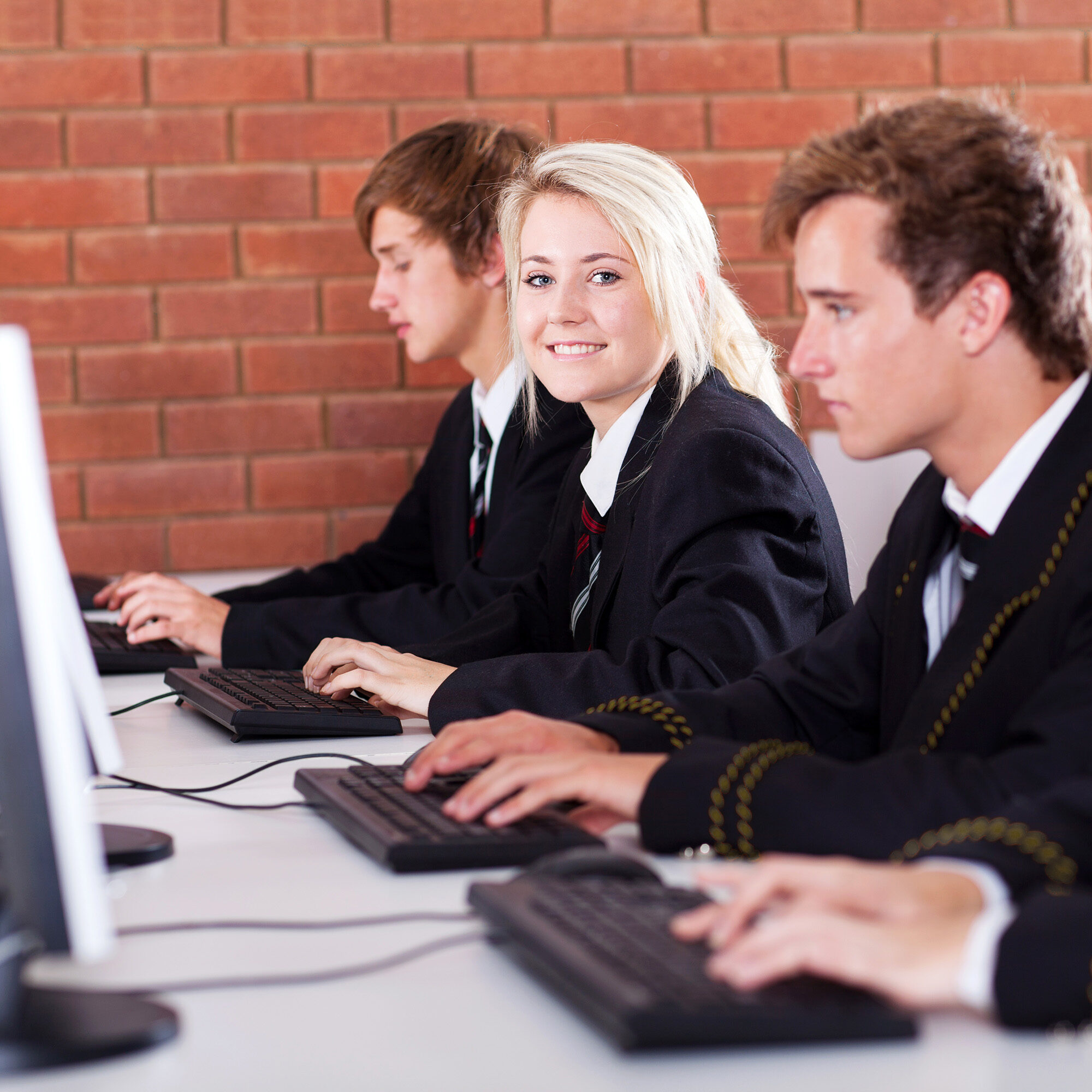 IT Support for Schools Kent – Heliocentrix – Education IT Services